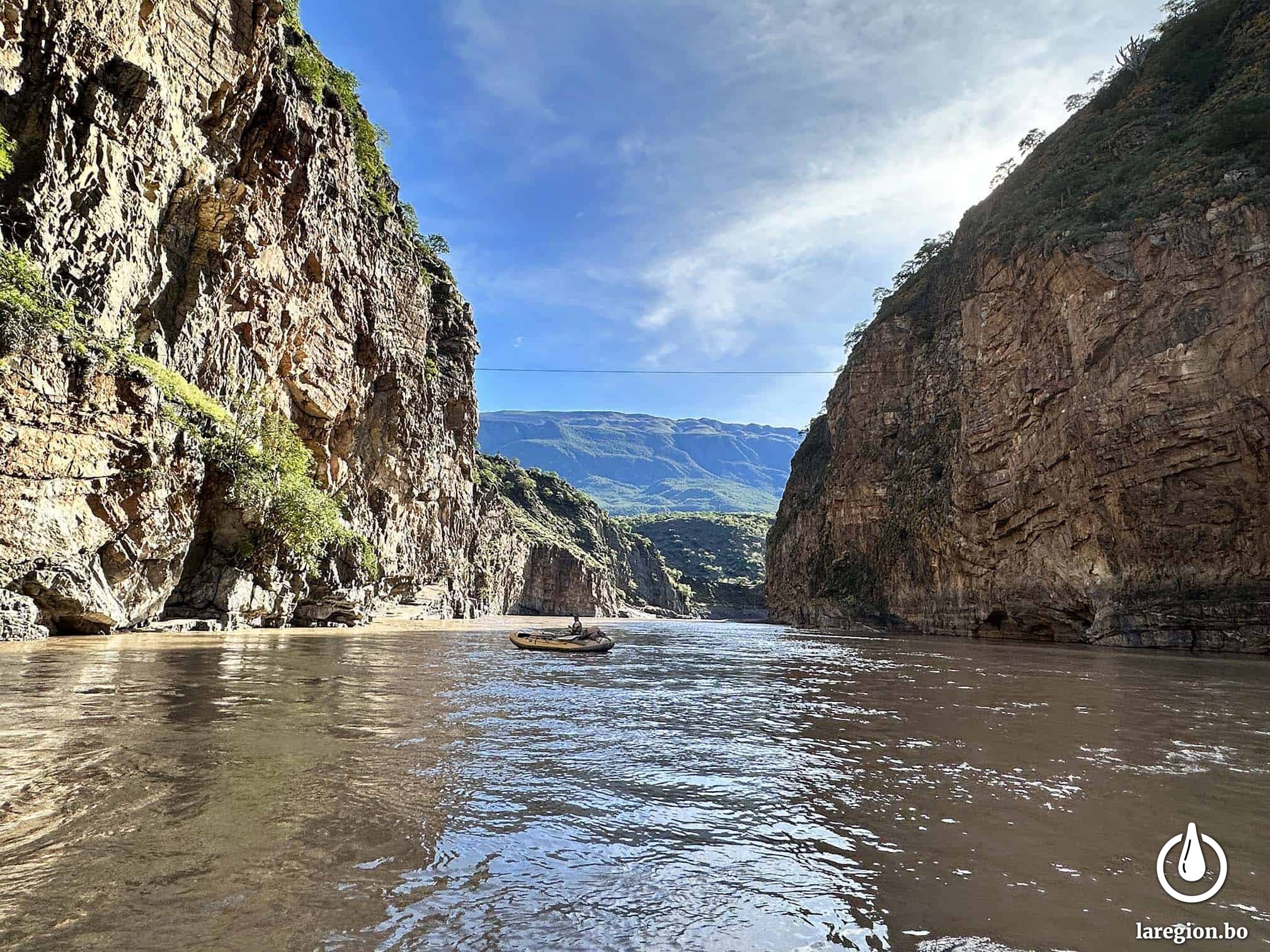 Agua chocolatada: Crónica de una expedición por ríos de Bolivia en pro ...